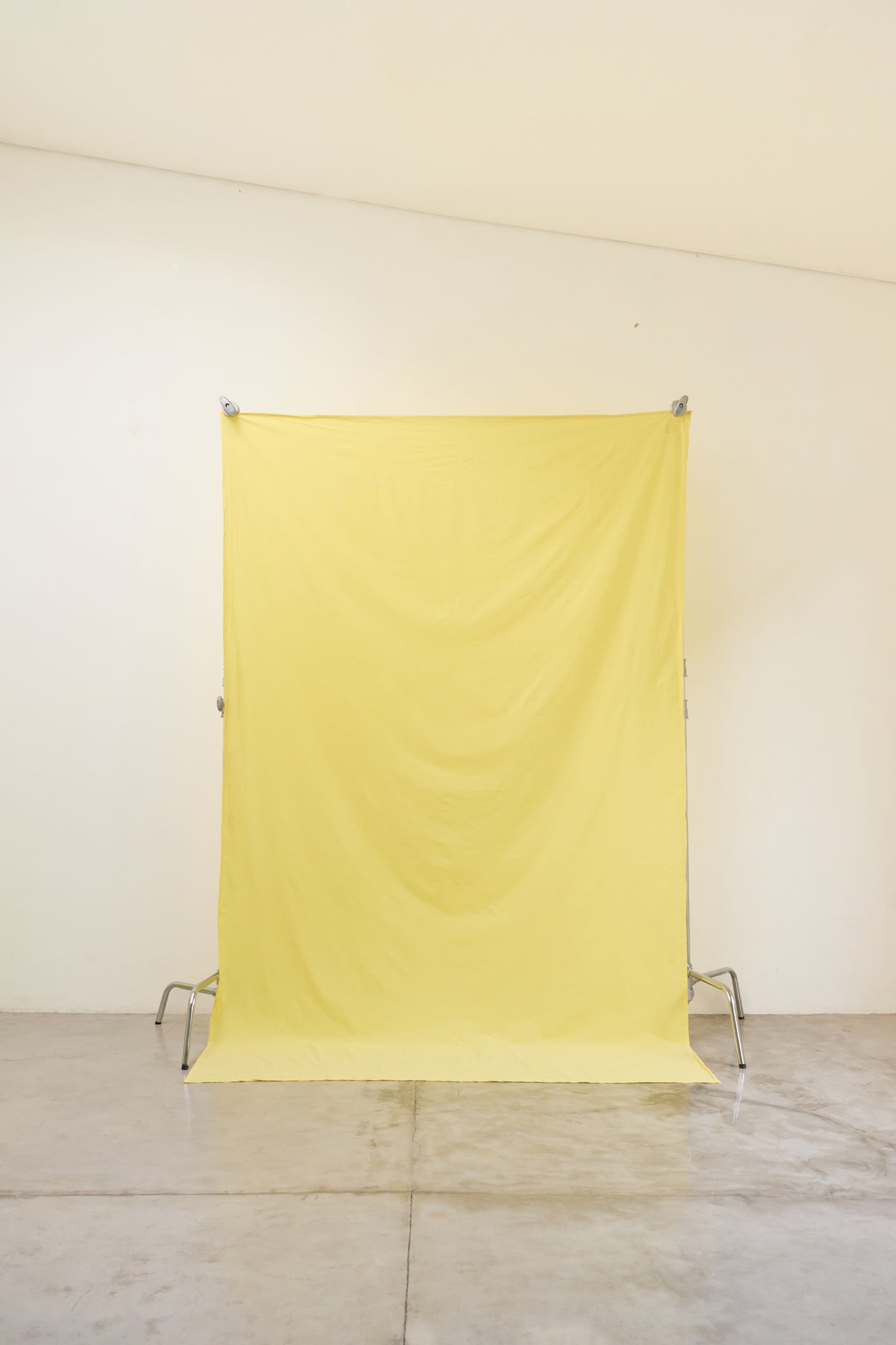 [3x1.75m] Cotton Backdrop Crayola Yellow – Tio Backdrop